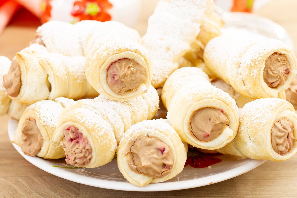 Rurki z ciasta francuskiego ⋆ MeCooks Blog